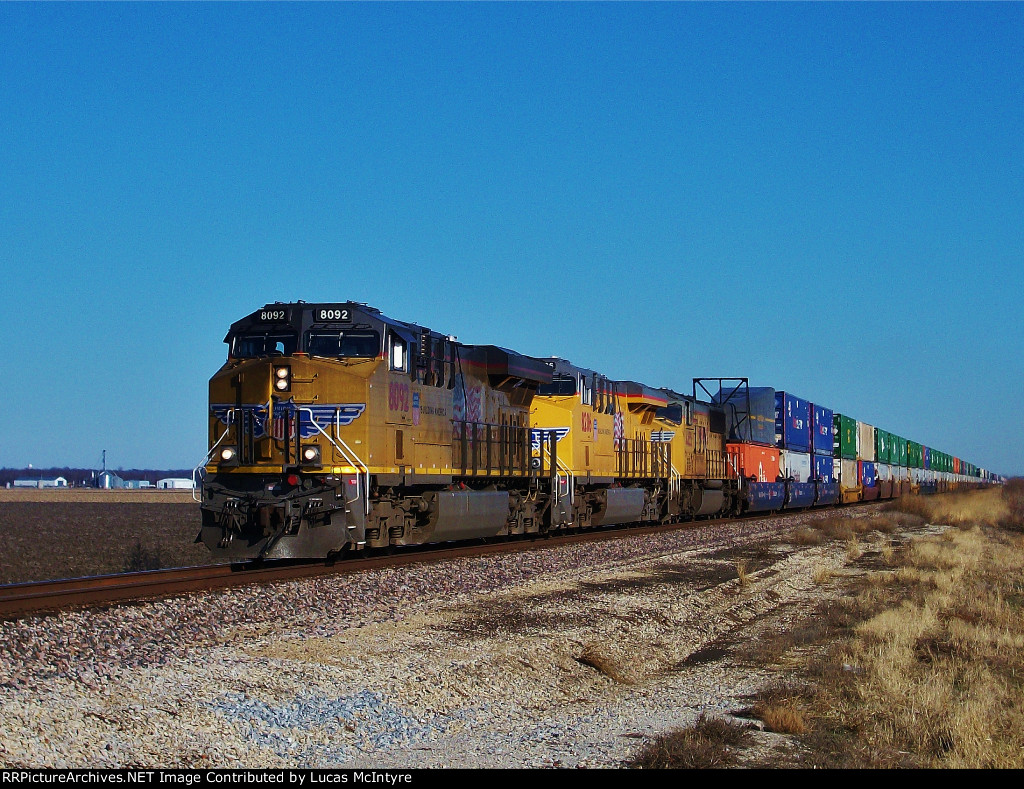 UP 8092 westbound UP intermodal train